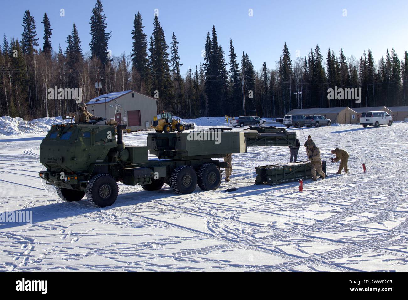 U.S. Marines with Fox Battery, 2nd Battalion, 14th Marine Regiment, 4th ...