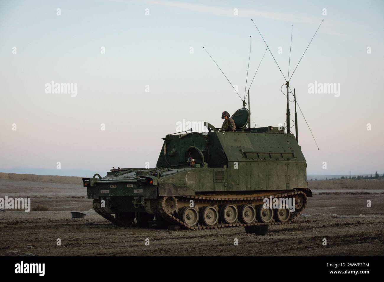 U.S. Army soldiers of the 1st Battalion, 9th Field Artillery Regiment ...