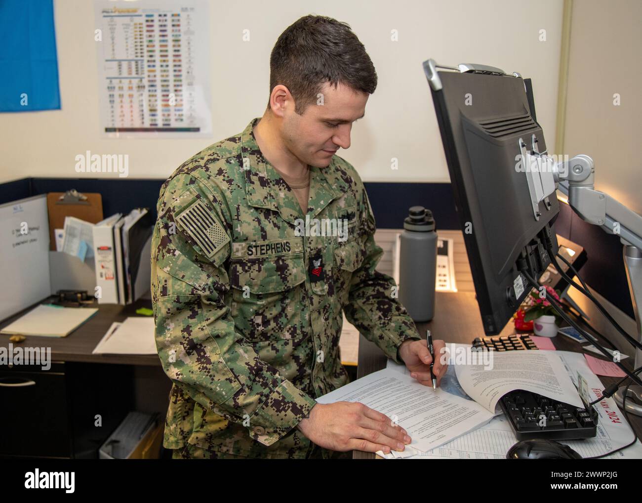 NORFOLK, Va - Boatswain's Mate 1st Class Ryan Stephens, performs ...