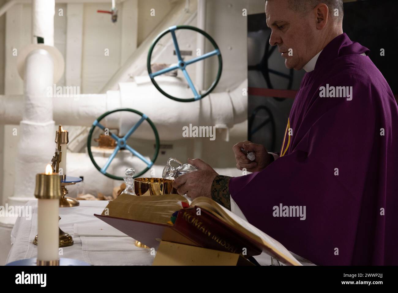 U.S. Navy Cmdr. Daniel Fullerton, the chaplain of the amphibious ...