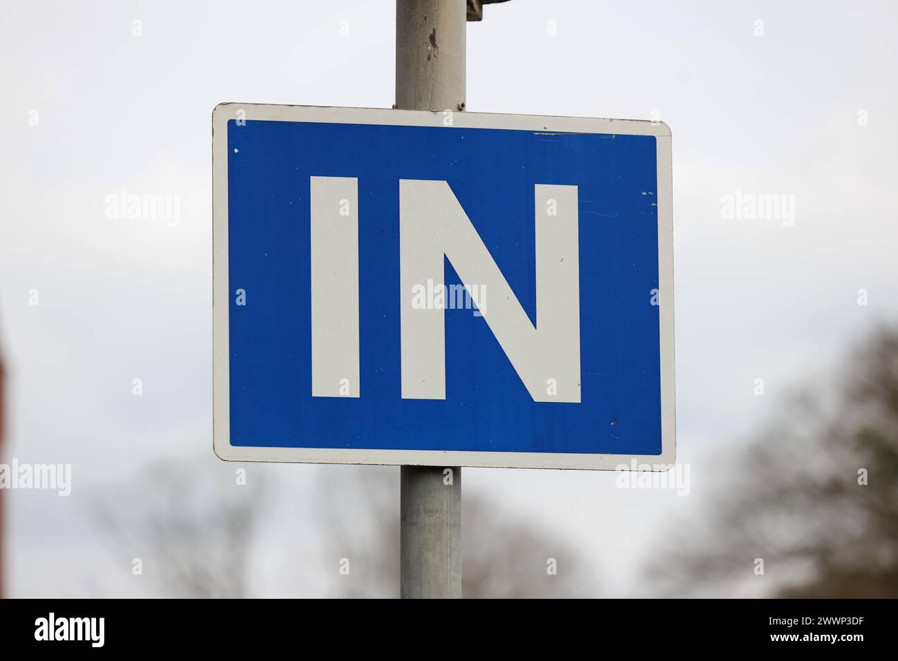 Blus sign hi-res stock photography and images - Alamy