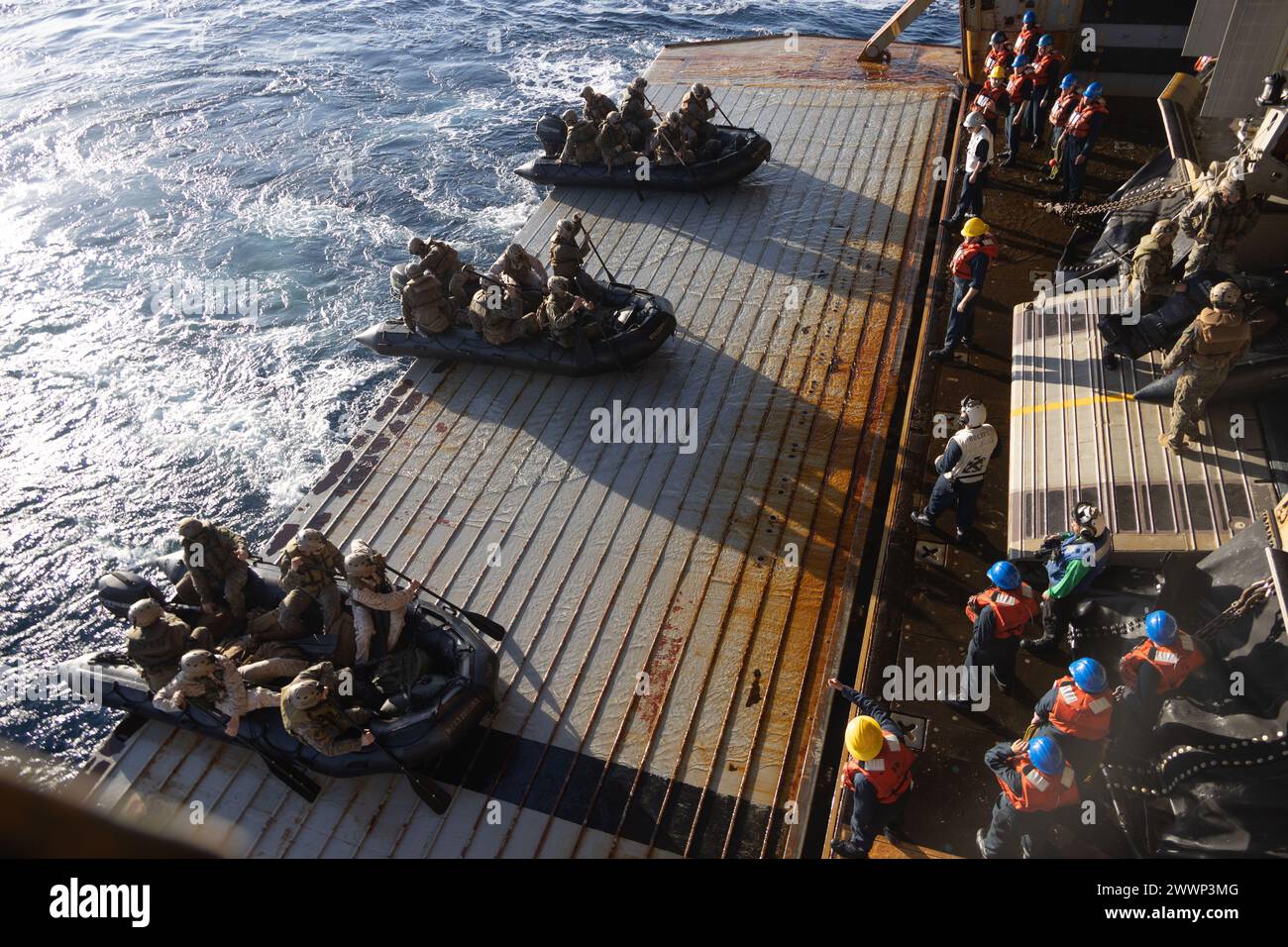 U.S. Navy Sailors with the amphibious docking ship USS Green Bay (LPD ...