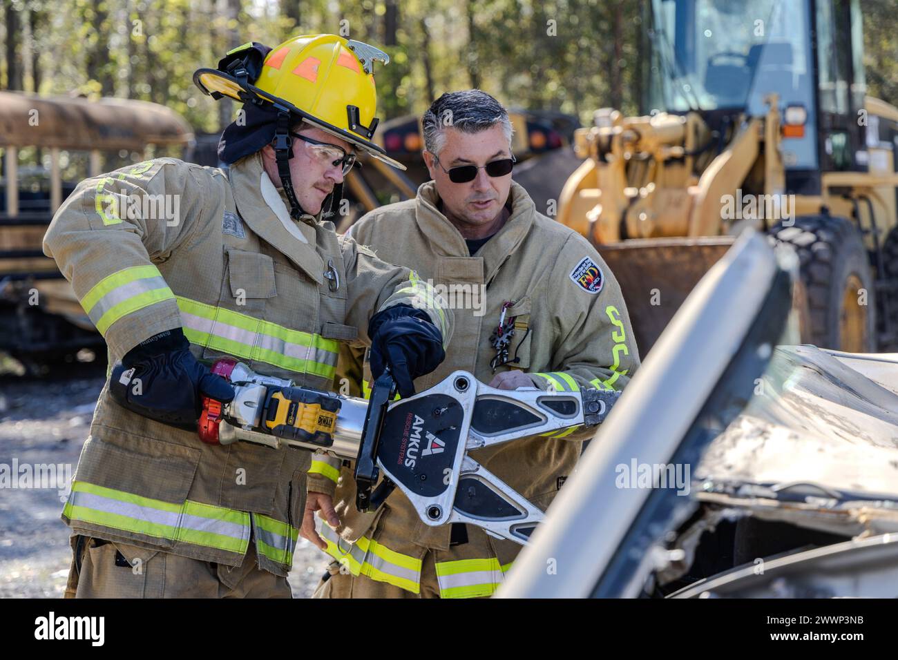 CASSELBERRY, Fl. - U.S. Navy Explosive Ordnance Disposal (EOD ...