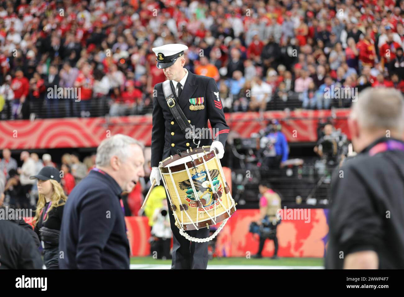 The Joint Armed Forces Color Guard and drummers from The U.S. Navy Band ...