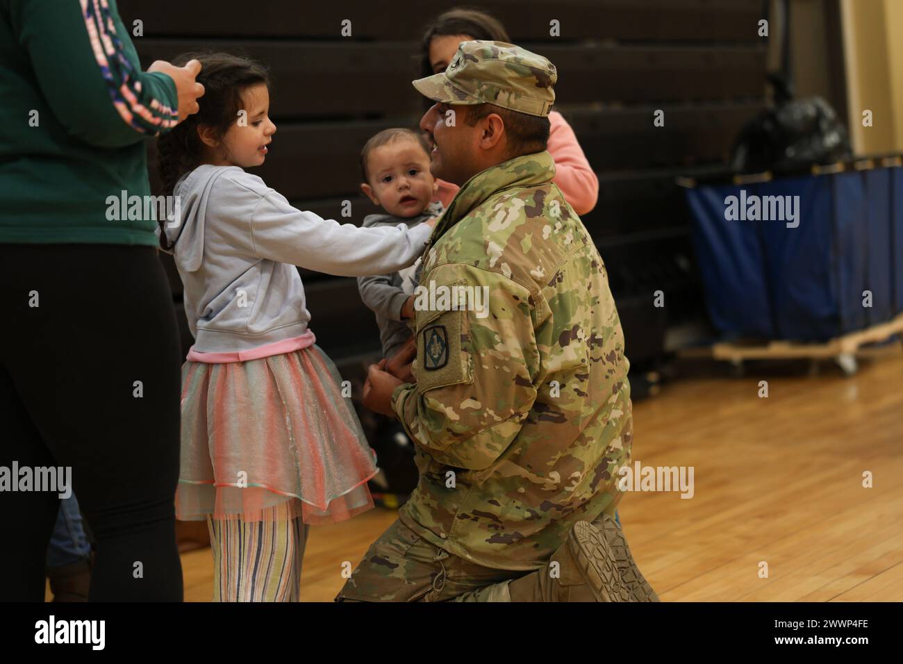Soldiers from the 75th Field Artillery Brigade, 2nd Battalion, 18th ...