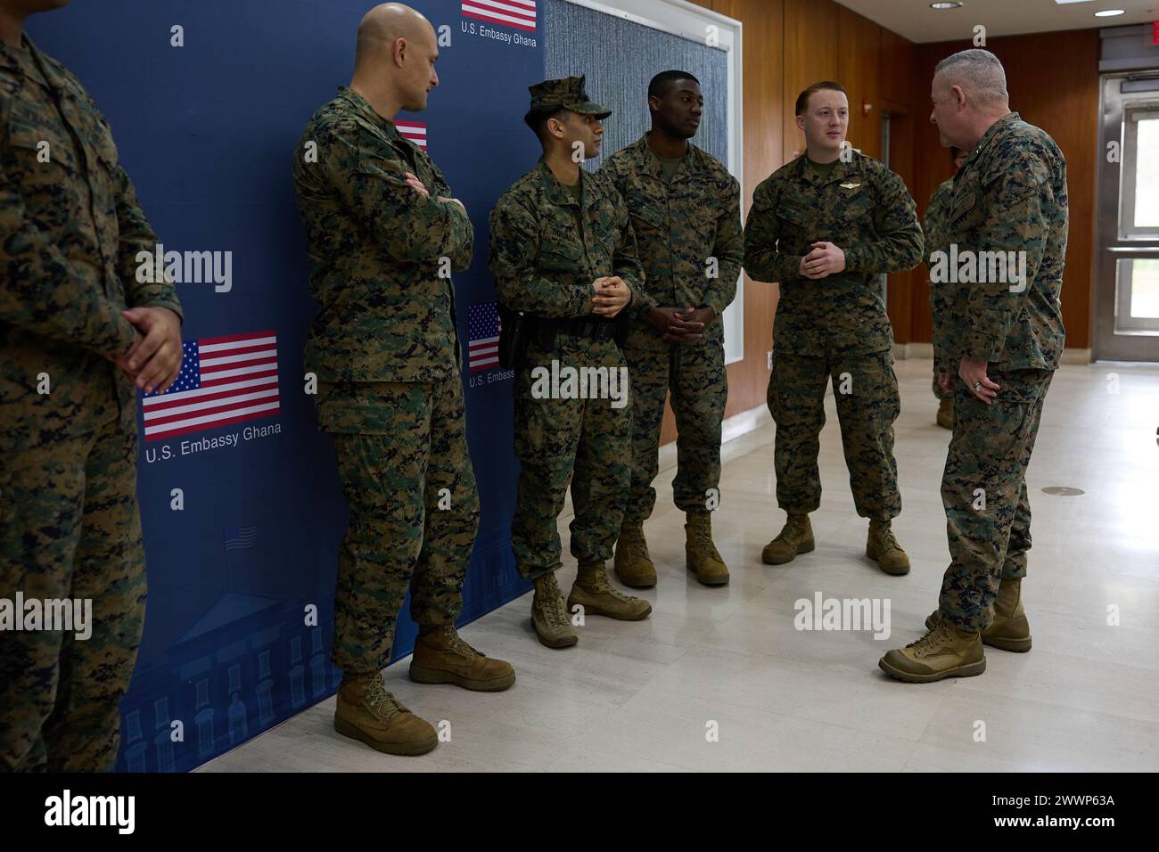 Marine security guard detachment hi-res stock photography and images ...