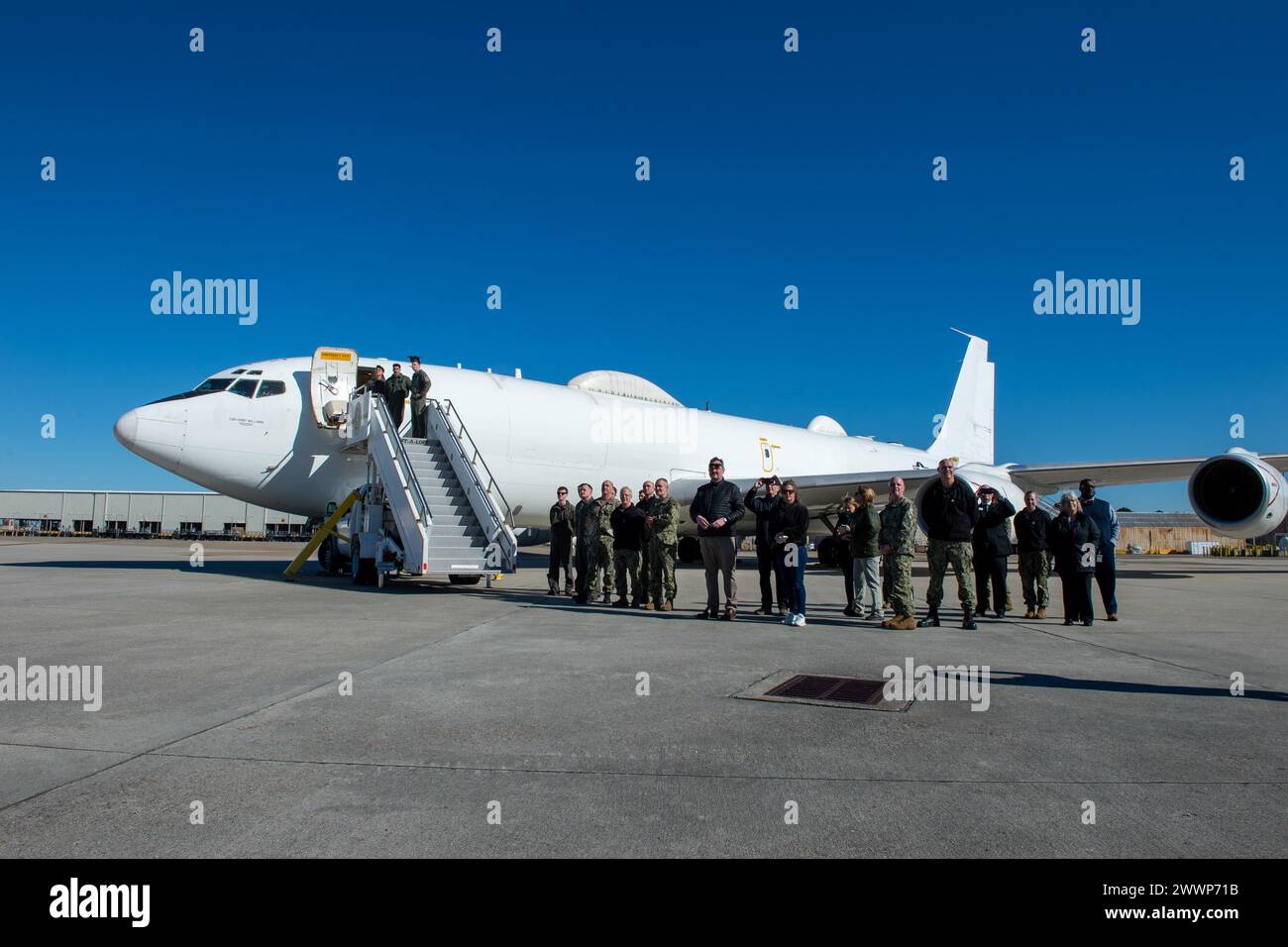 Members of the USSTRATCOM Component Commanders Conference wait beside ...