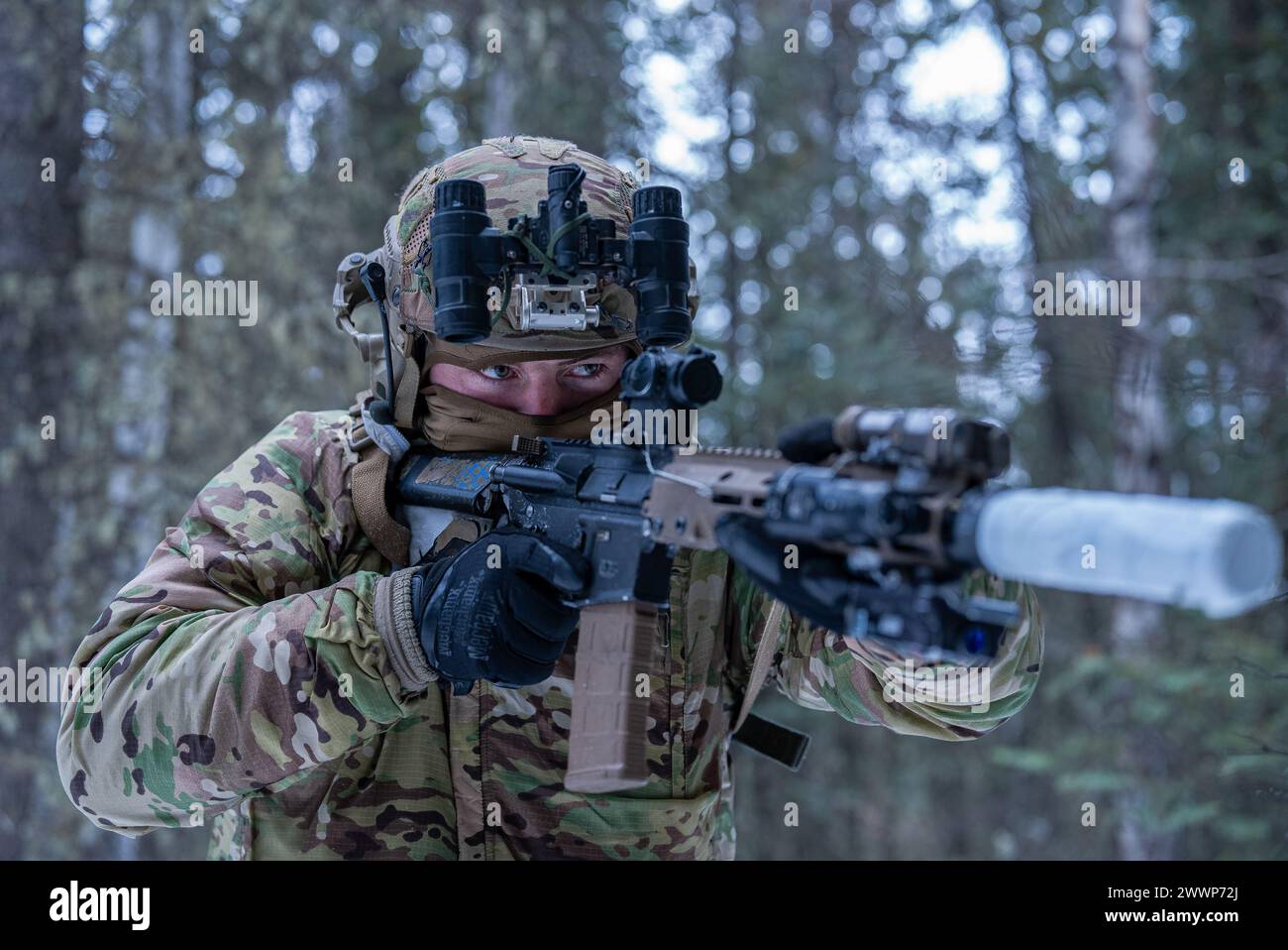 A U.S. Army Ranger from the 75th Ranger Regiment pull security during ...