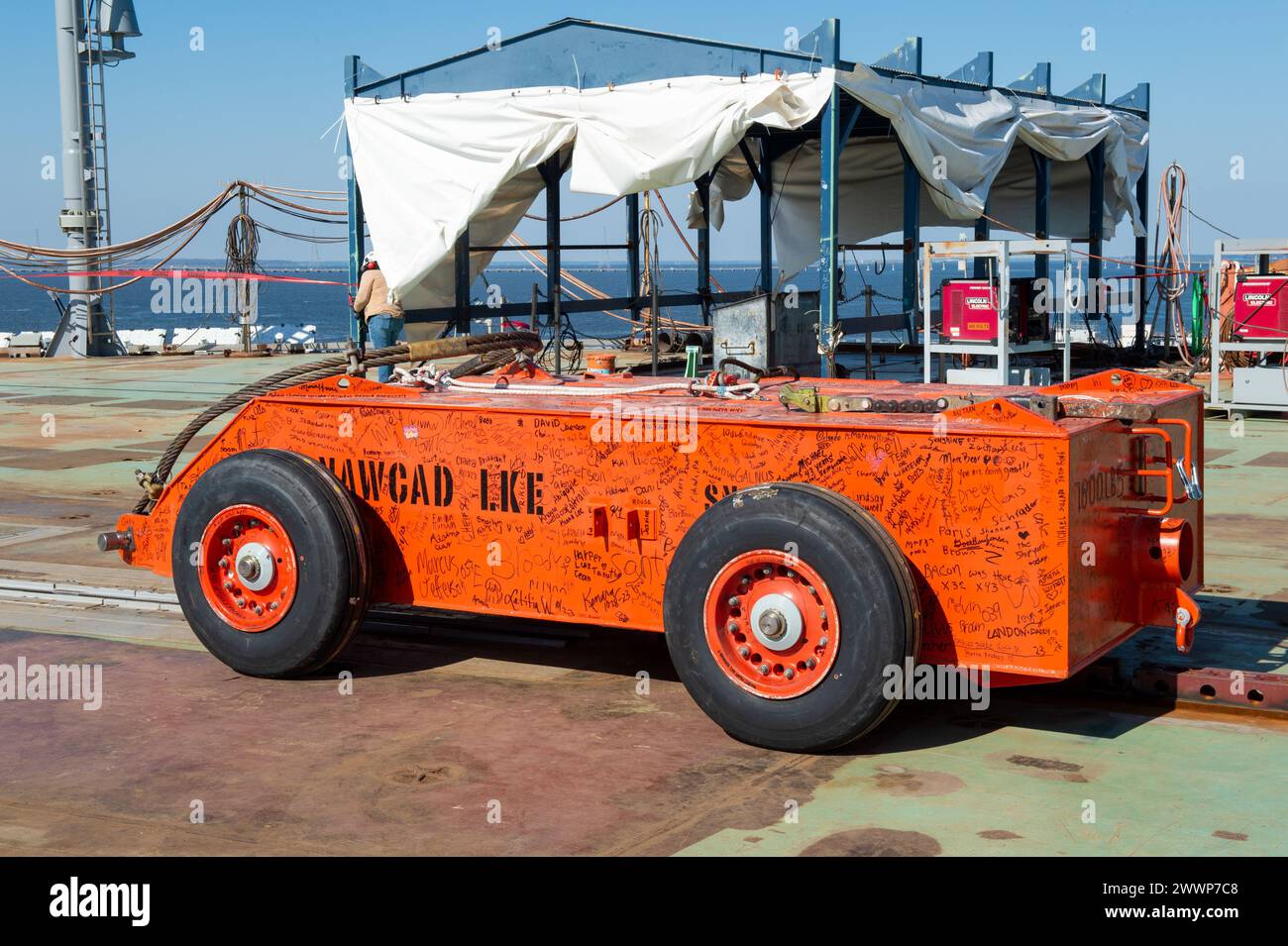 240214-N-GT999-1005 Newport News, V.A. (Feb. 14, 2024) – A “dead-load ...