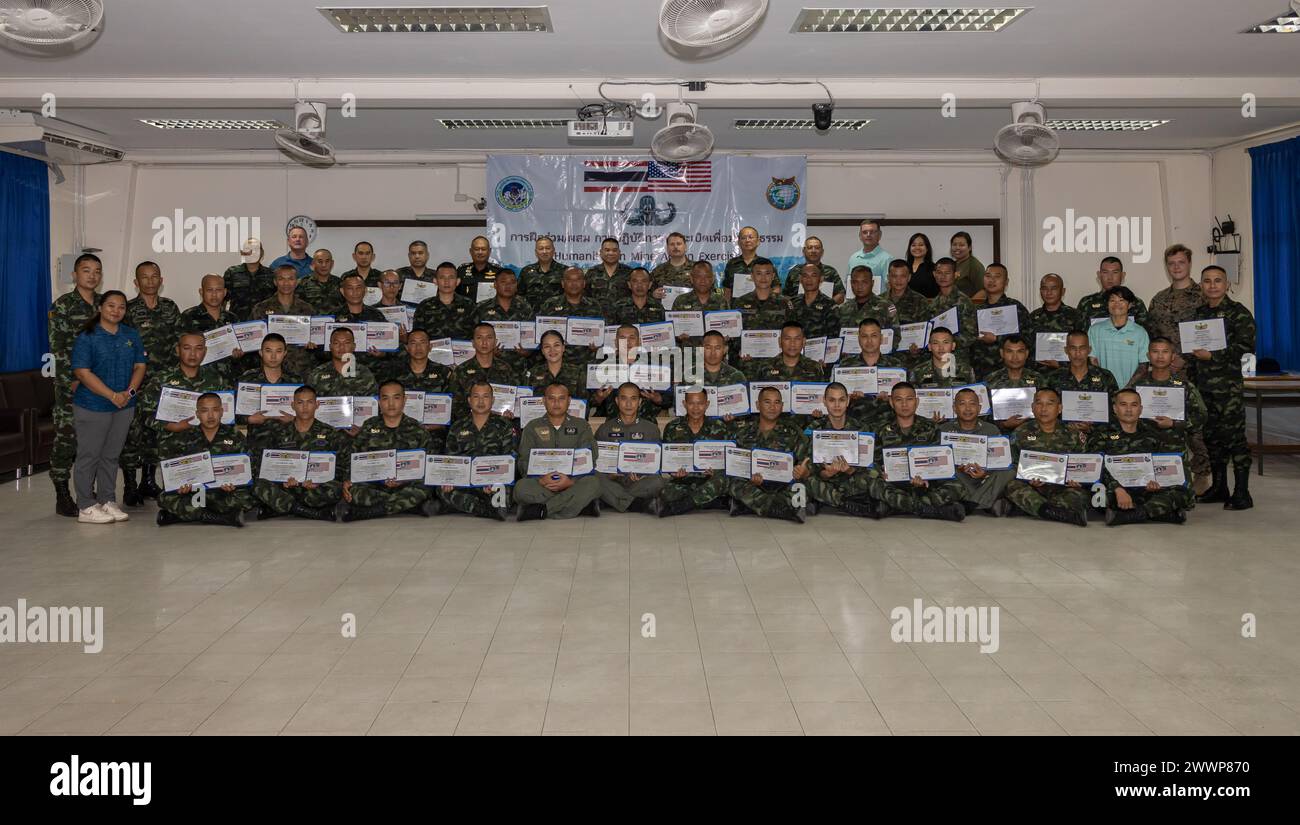 Thailand Mine Action Center (TMAC) staff, Humanitarian Mine Action (HMA ...