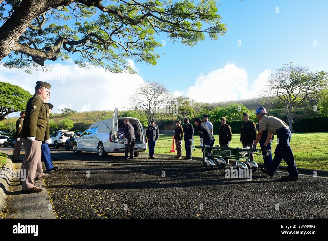 Soldiers assigned to the 3rd Brigade, 25th Infantry Division, and ...