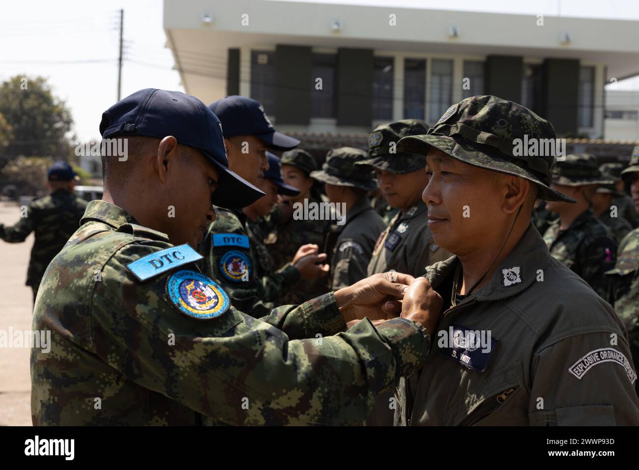 Royal Thai Army Sergeant Major 1st Class Boonjome Yodjarn, left, an ...