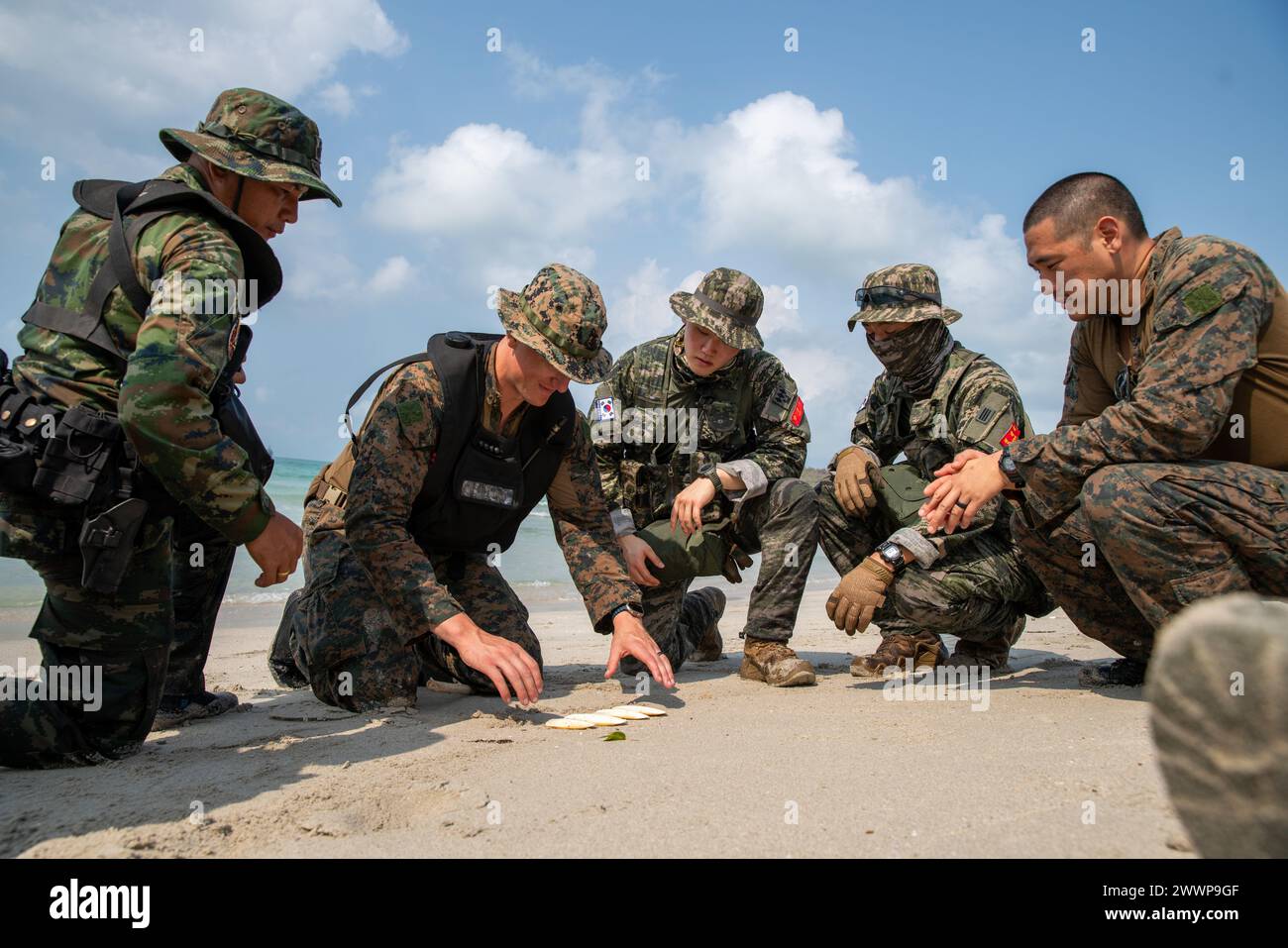 U.S., Republic of Korea, and Royal Thai Recon Marines plan boat ...