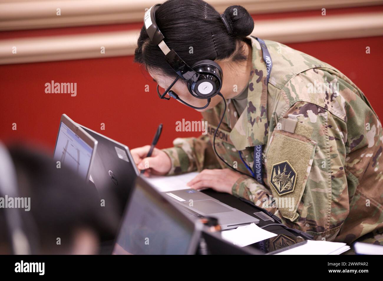 300th military intelligence brigade linguist hi-res stock photography ...