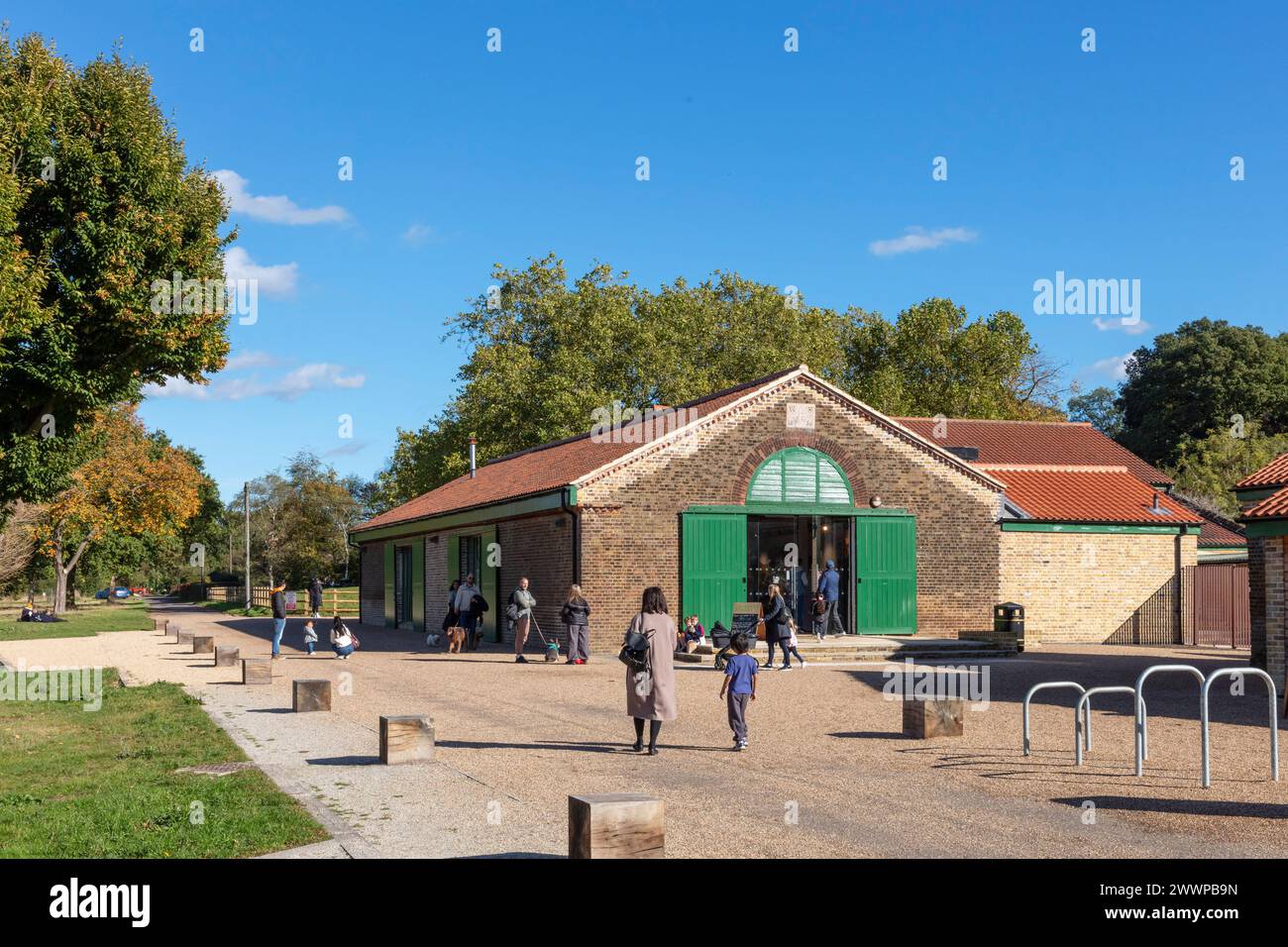 Exterior view showing the barn in its surroundings. Hainault Forest ...