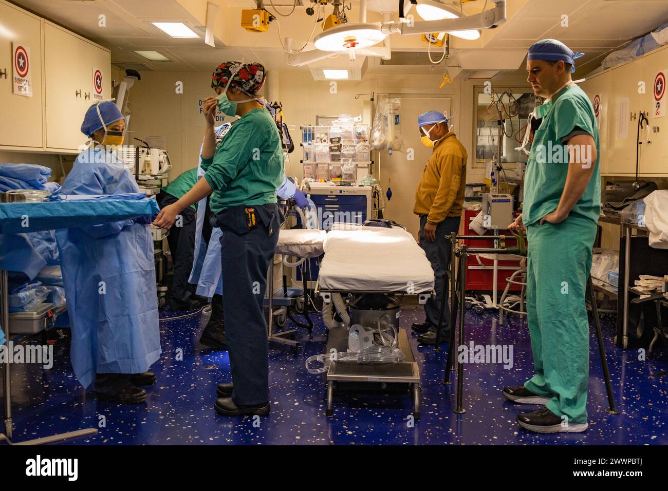 U.S. Navy medical personnel with the amphibious assault ship USS ...