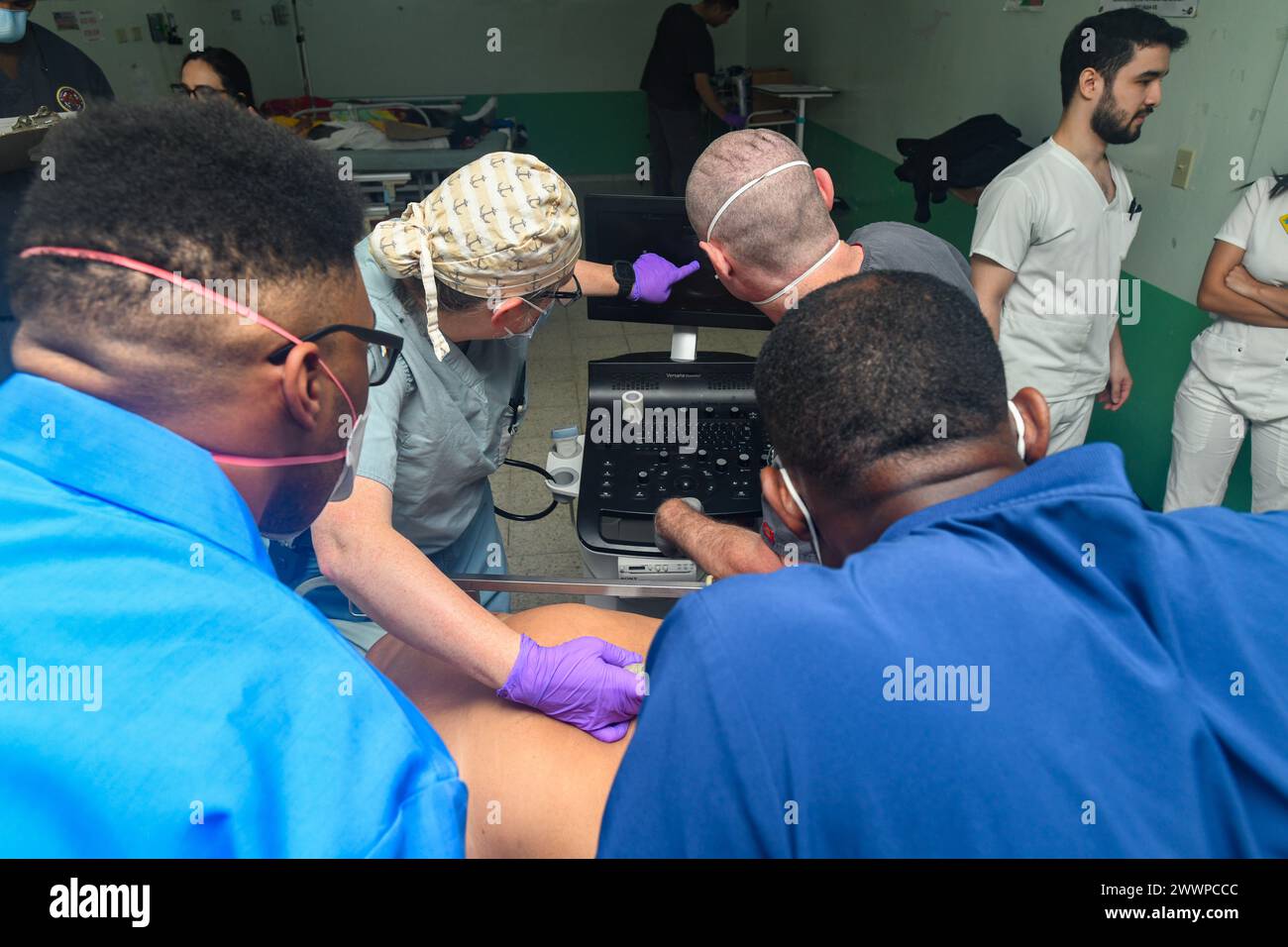 Trauma bay hi-res stock photography and images - Alamy