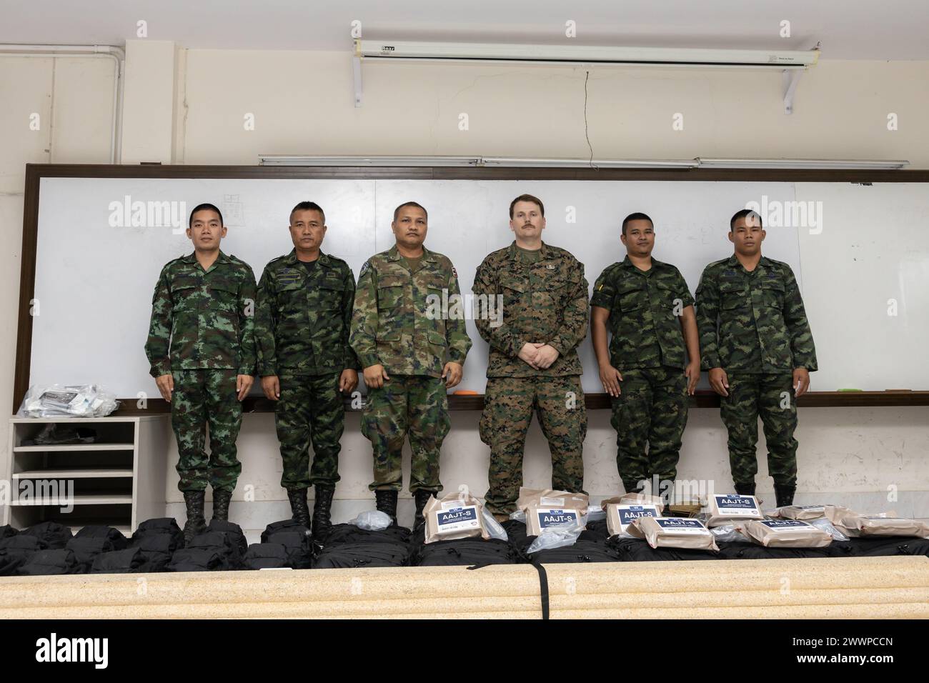 U.S. Marine Corps Gunnery Sgt. Pierce Draper, the Humanitarian Mine ...