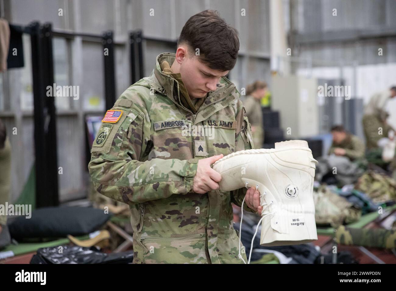 Adaptive layout hi-res stock photography and images - Alamy