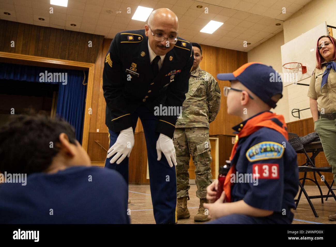 U.S. Army Soldiers with Able Company, Recruiting and Retention ...