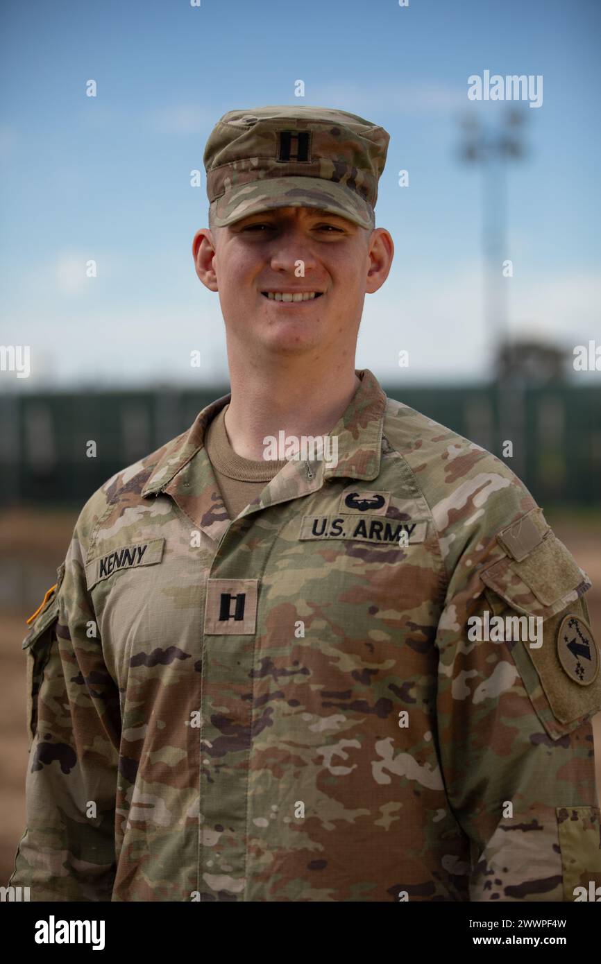 Electronic warfare officer hi-res stock photography and images - Alamy