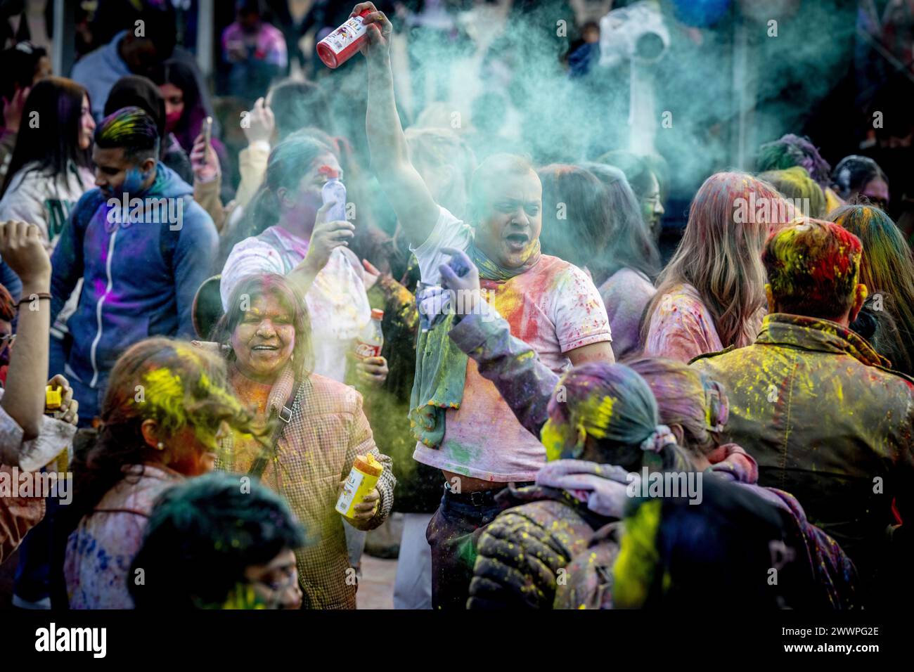 Holi hangama hi-res stock photography and images - Alamy