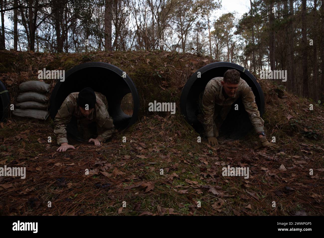 Tunnel warfare hi-res stock photography and images - Alamy