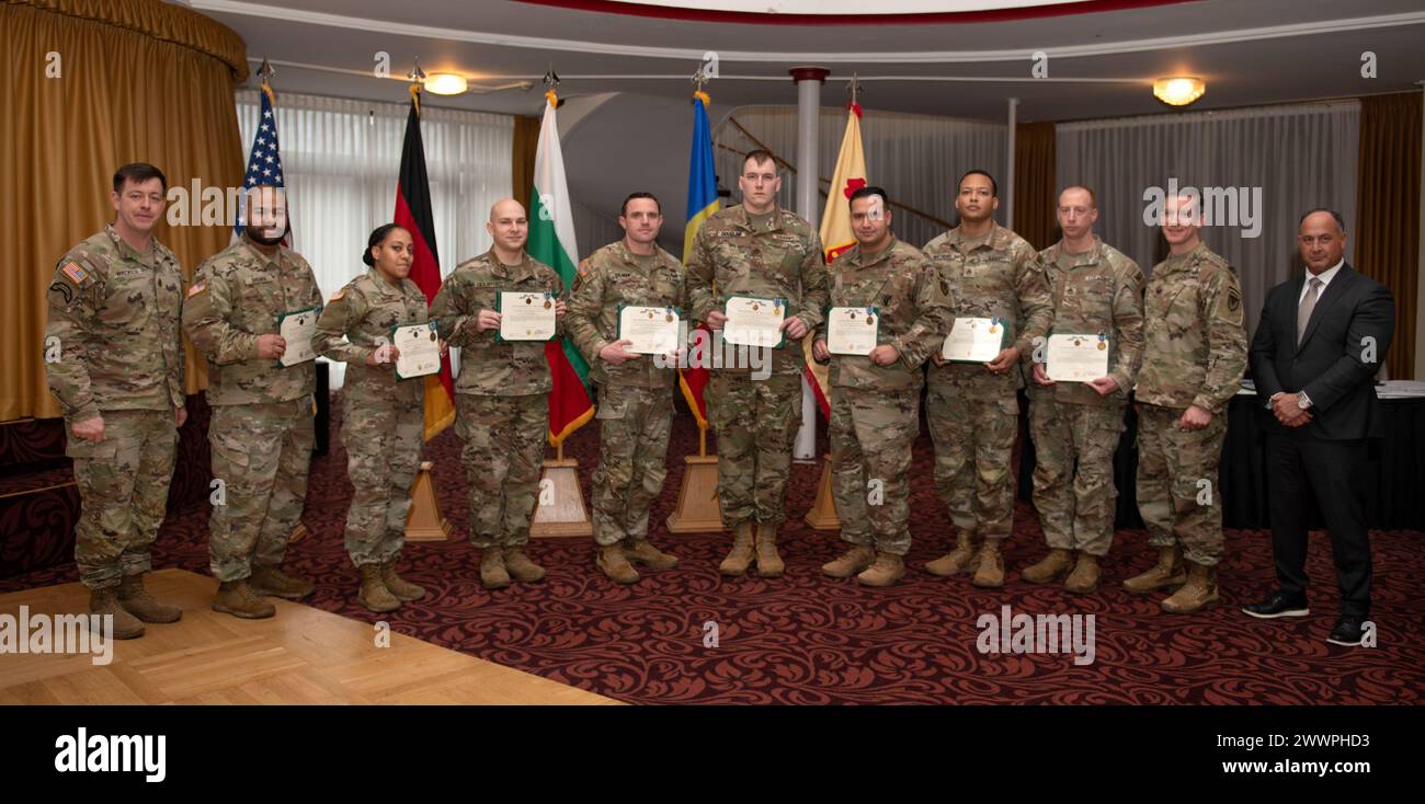 U.S. Army Garrison Rheinland-Pfalz Commander, Col. Reid E. Furman ...