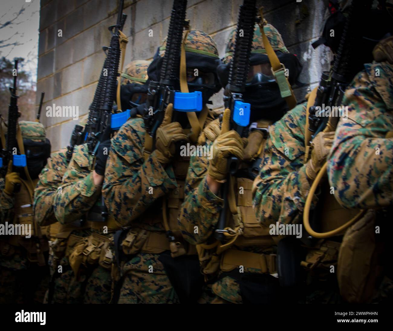 Marines with Bravo Company, Marine Barracks Washington, D.C., execute ...