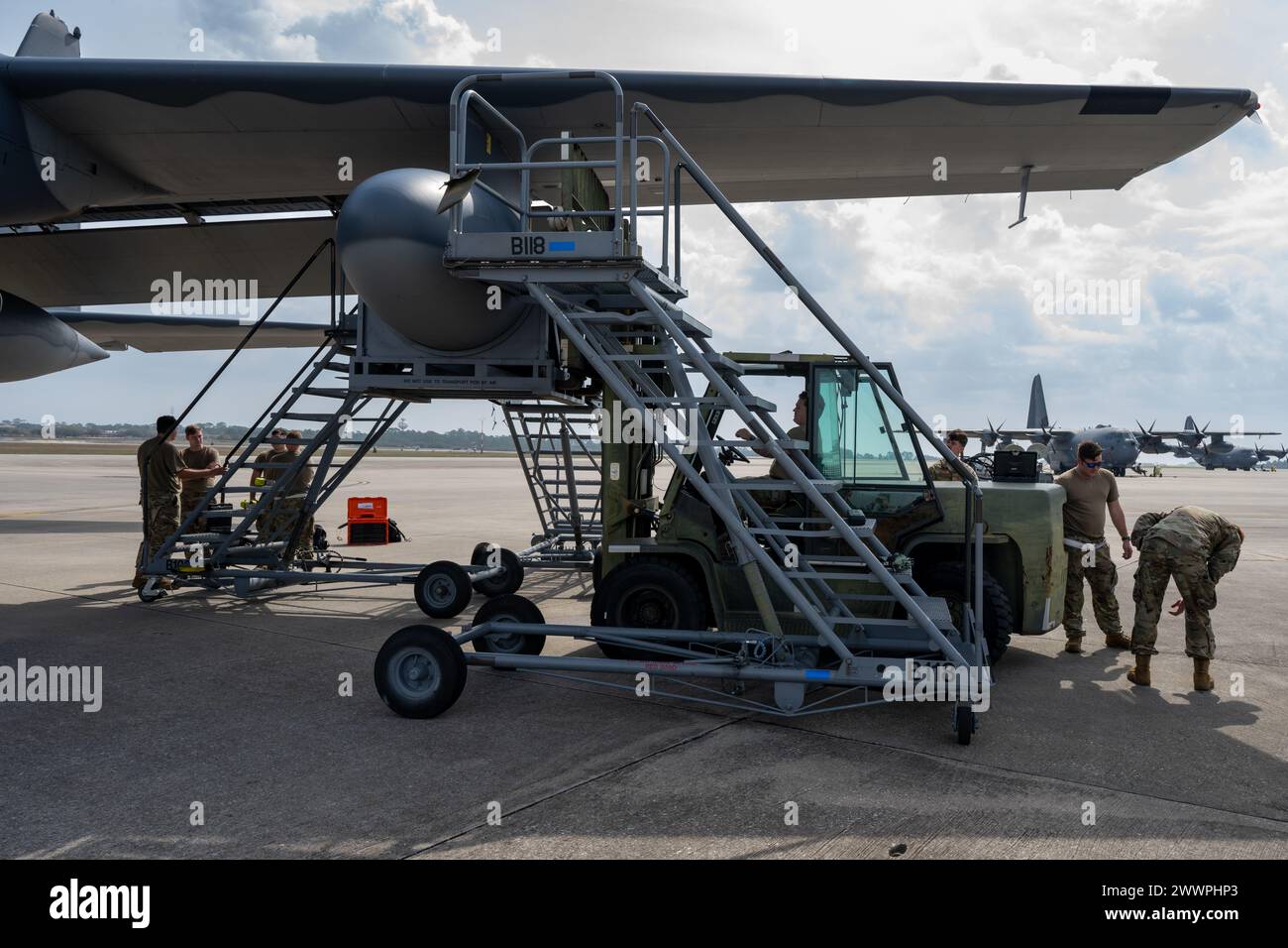 Resupply lifts hi-res stock photography and images - Alamy