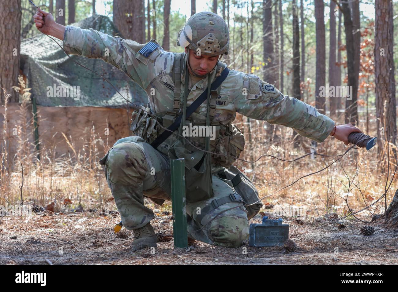 82nd airborne badge hi-res stock photography and images - Alamy