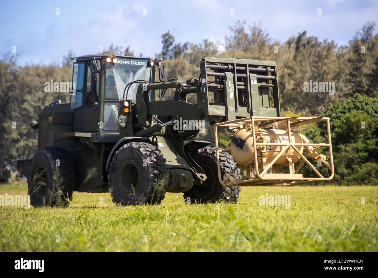 U.S. Marines with Engineer Company, Marine Wing Support Squadron 174 ...