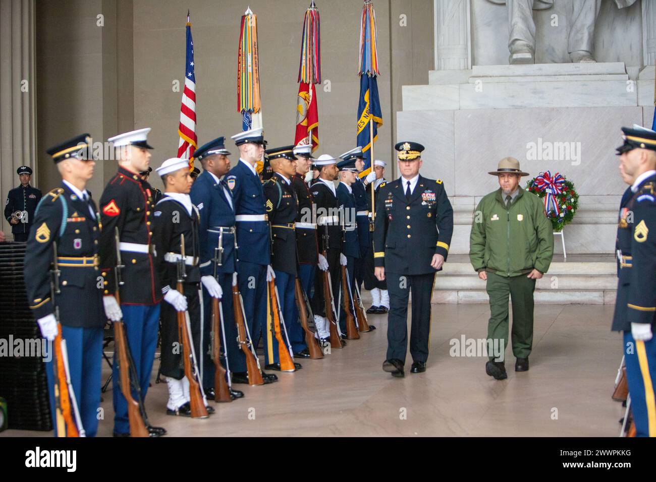 Soldiers from the 3d U.S. Infantry Regiment (The Old Guard ...