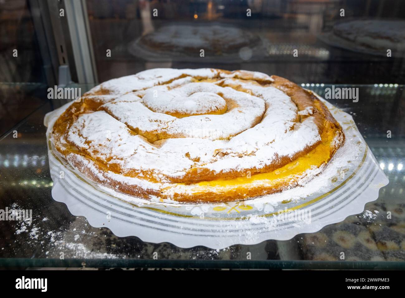 Bakery majorca ensaimada mallorca hi-res stock photography and images ...