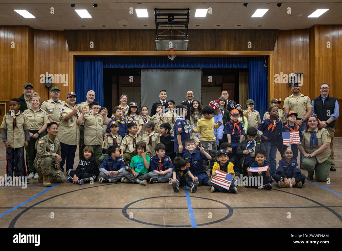 U.S. Army Soldiers with Able Company, Recruiting and Retention ...