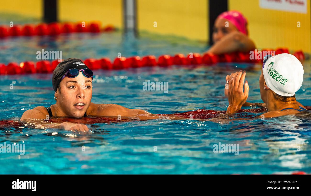 Mary Sophie HARVEY (CAN) and Assia TOUATI (FRA), women 200m freestyle ...