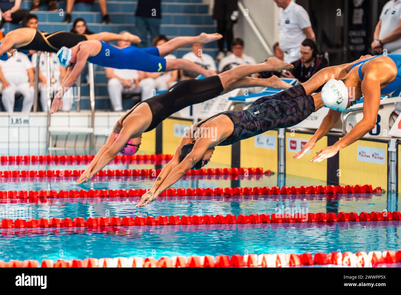 Mary Sophie HARVEY (CAN), women 200m freestyle swimming final, during ...