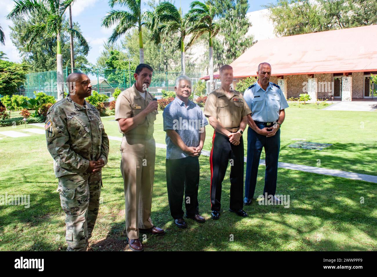 From left u s army maj hi-res stock photography and images - Alamy