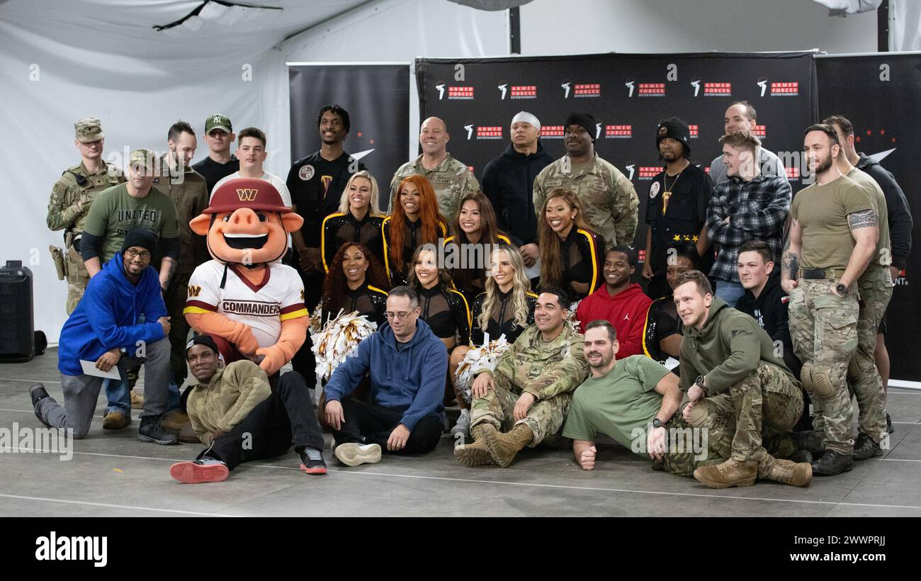 Washington commanders cheerleaders hi-res stock photography and images ...