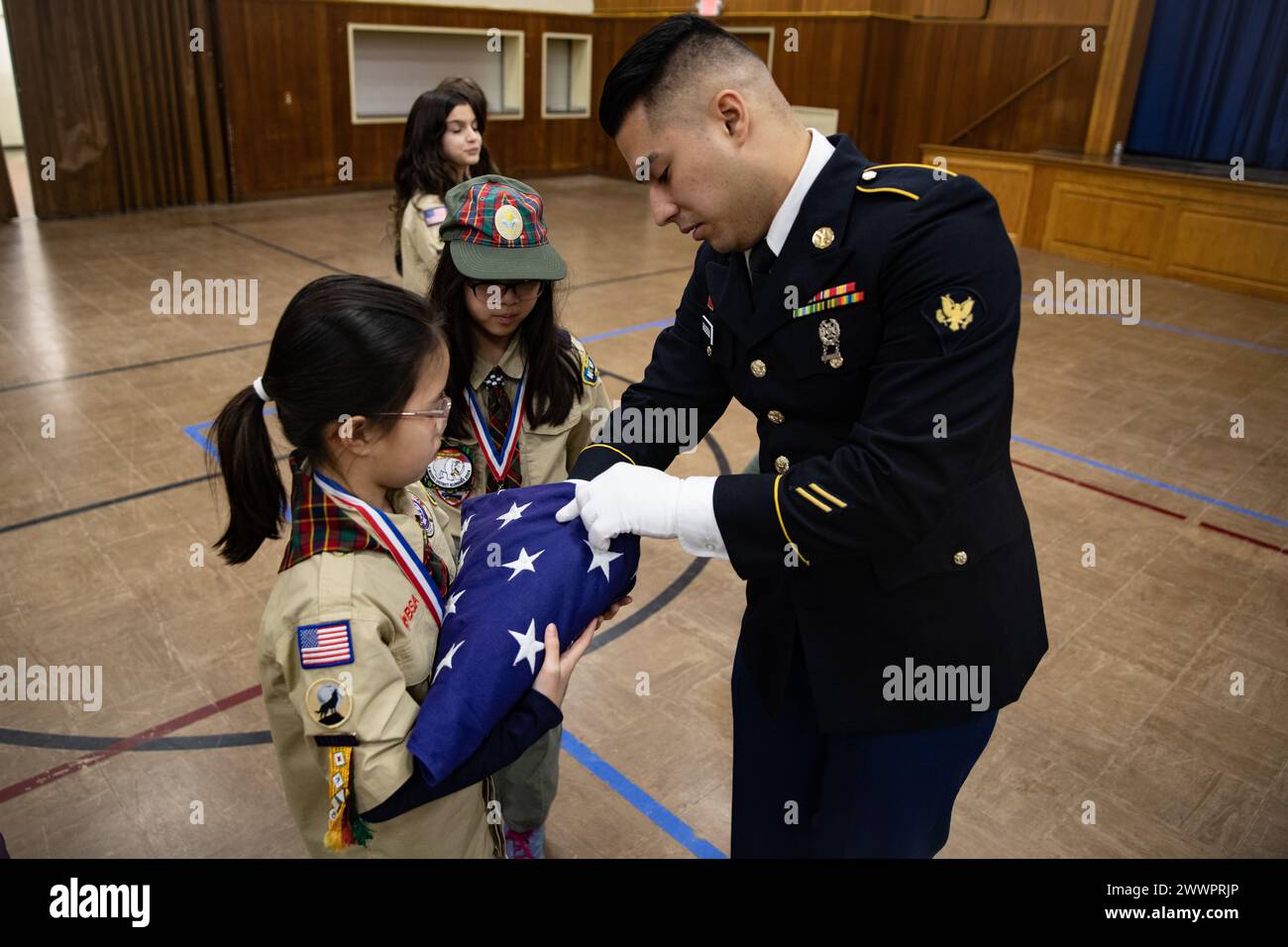 U.S. Army Soldiers with Able Company, Recruiting and Retention ...