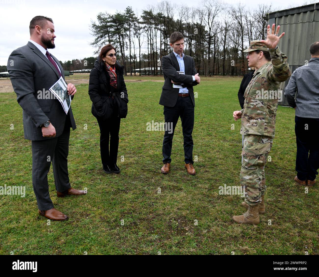 Col. Lindsay R. Matthews (right), U.S. Army Garrison Benelux commander ...