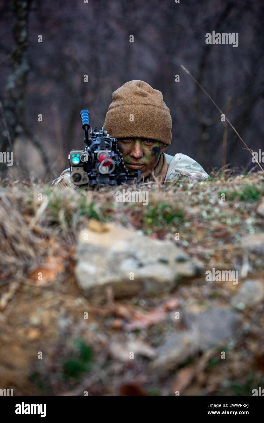 A U.S. Army Soldier from 1st Battalion, 6th Infantry Regiment, 2nd ...