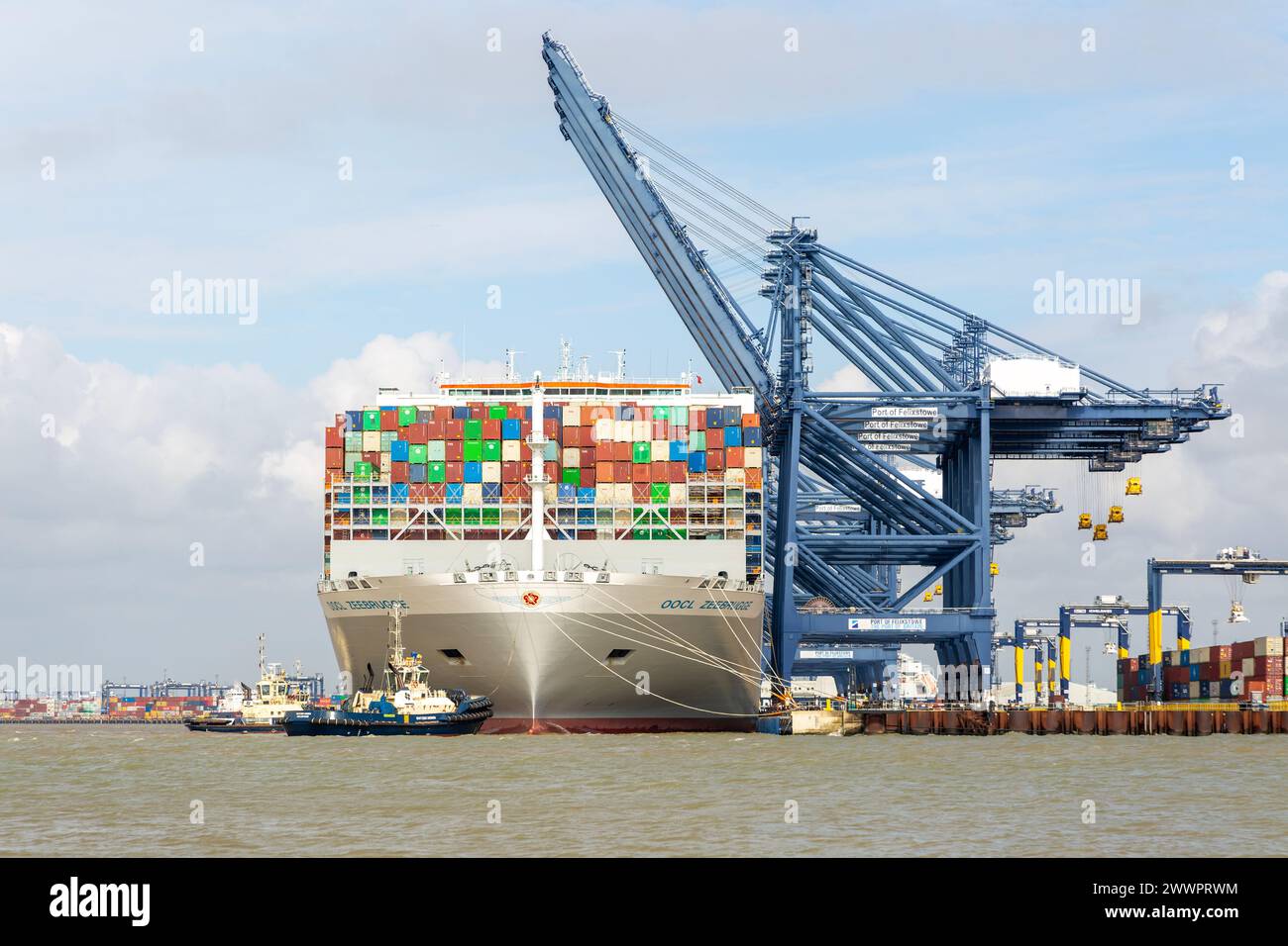 OOCL Zeebrugge container ship at quayside Port of Felixstowe, Suffolk ...