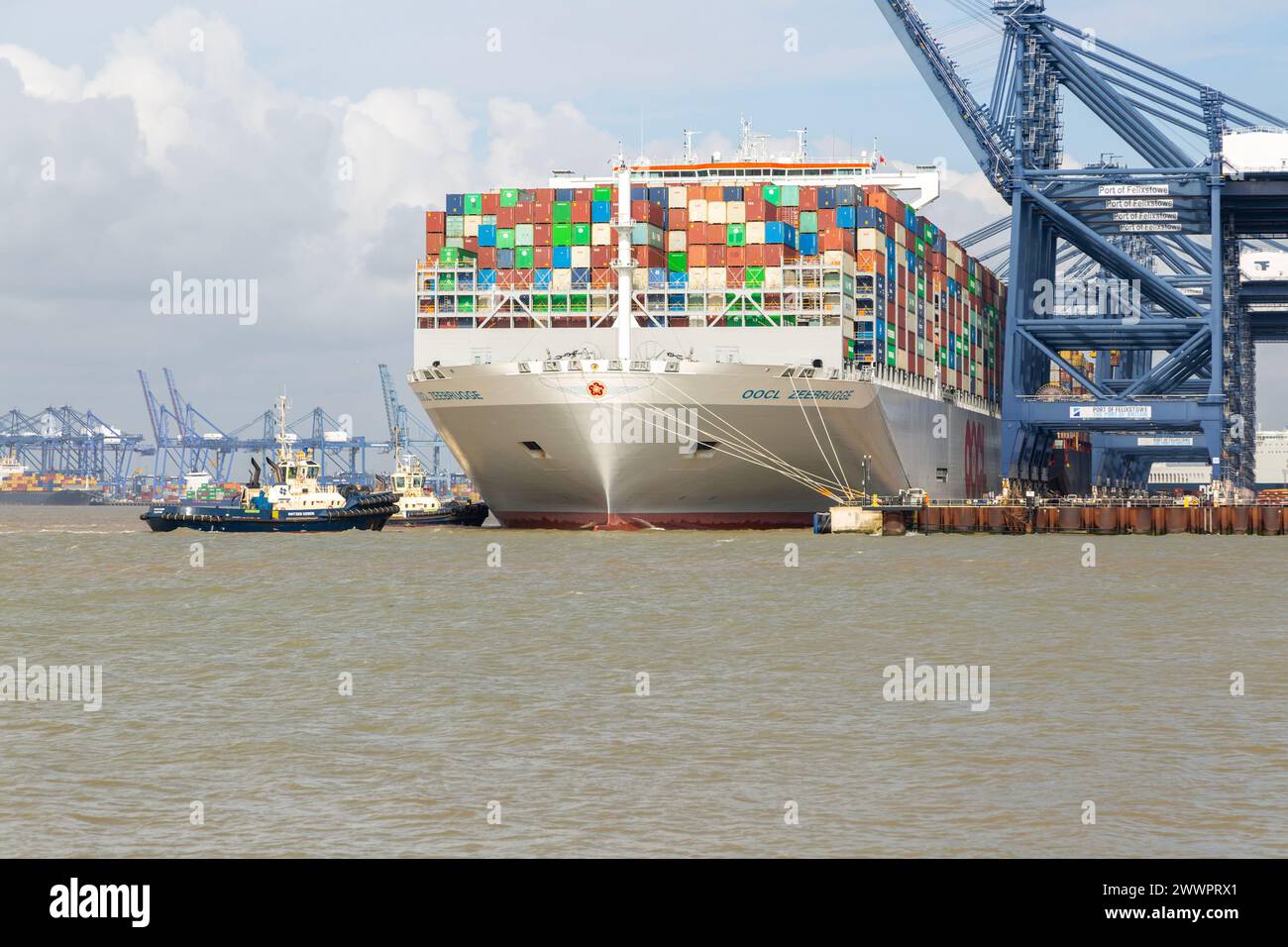 OOCL Zeebrugge container ship at quayside Port of Felixstowe, Suffolk ...