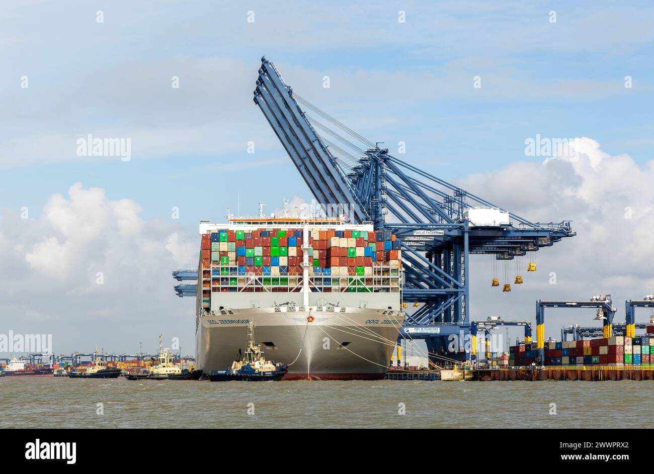 OOCL Zeebrugge container ship at quayside Port of Felixstowe, Suffolk ...