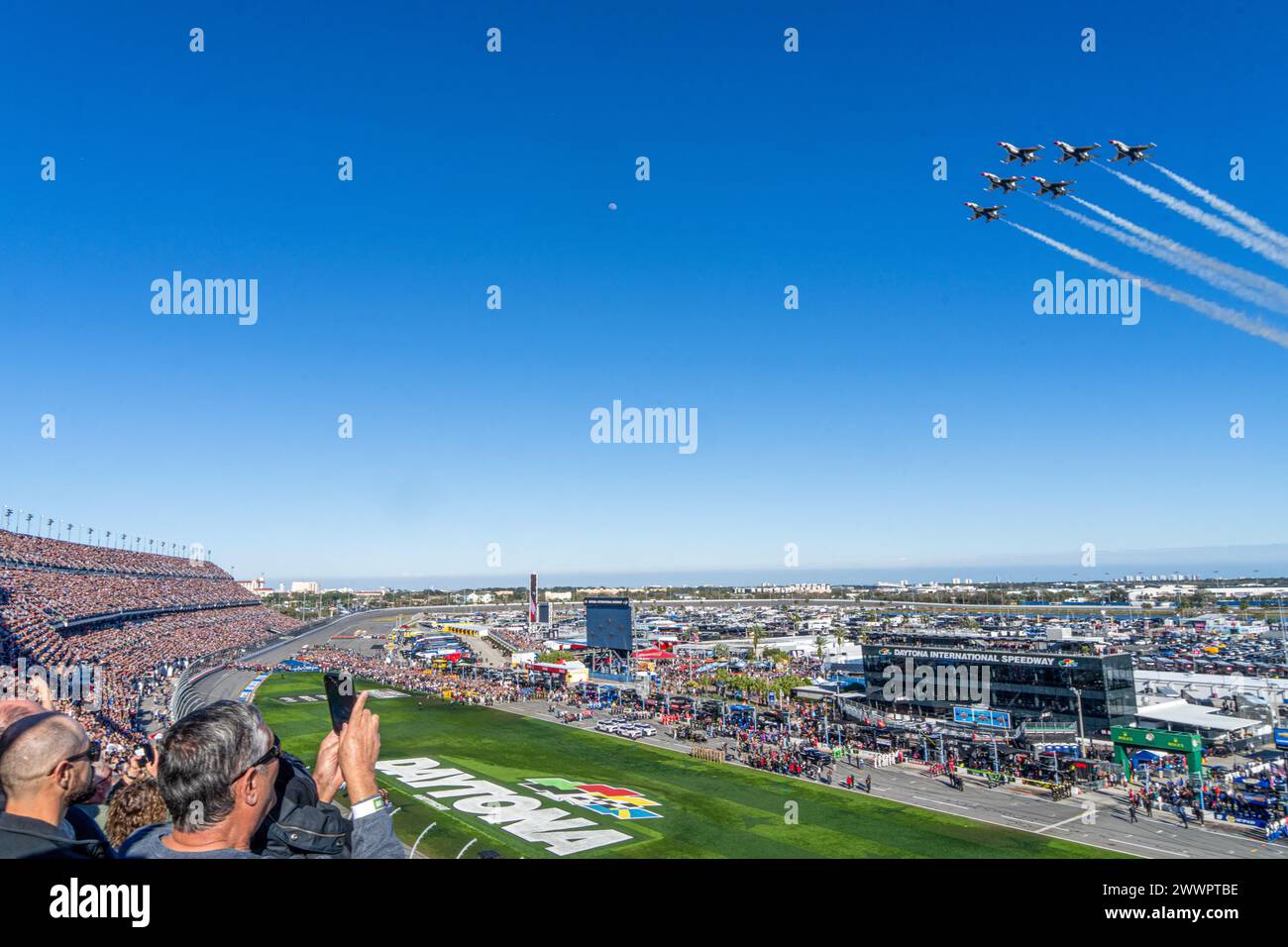 The United States Air Force Air Demonstration Squadron "Thunderbirds ...