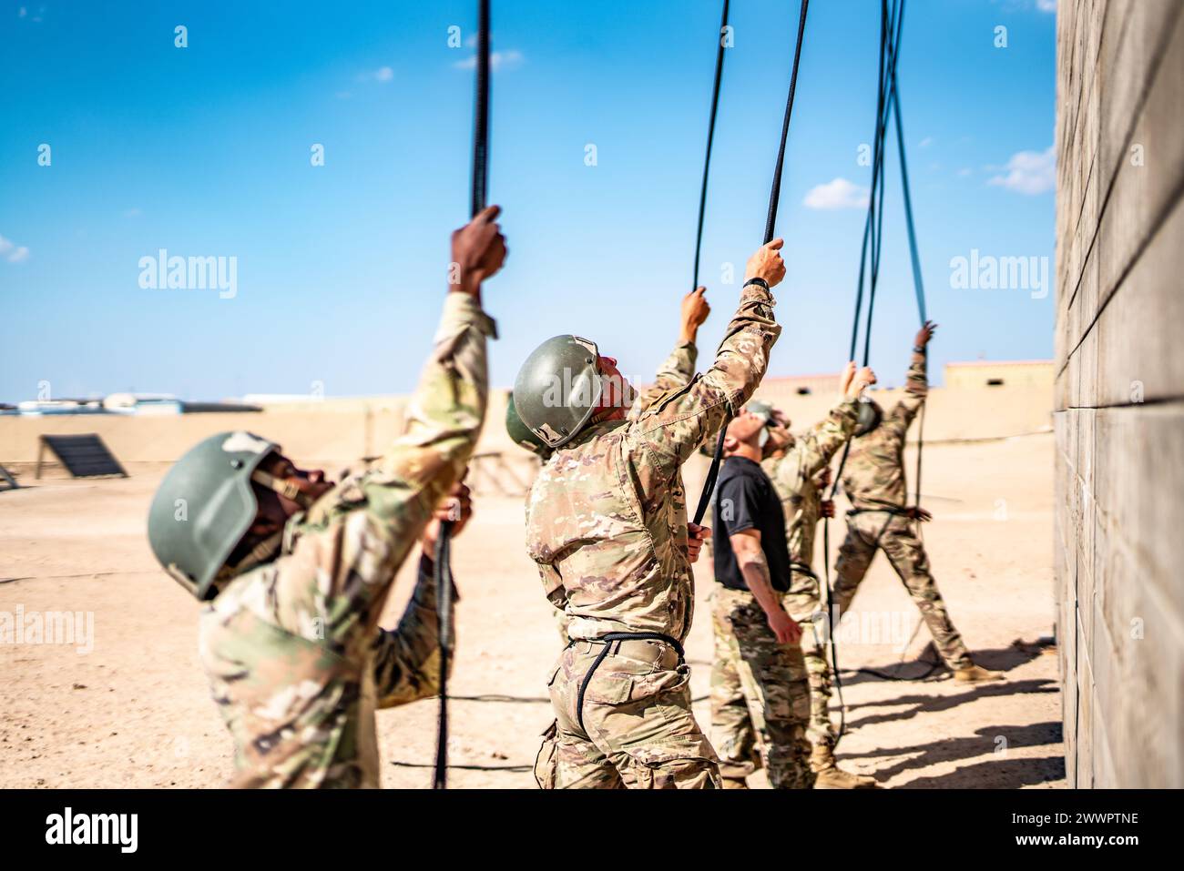 Air Assault candidates rappel off the rappel towers on Camp Buehring ...