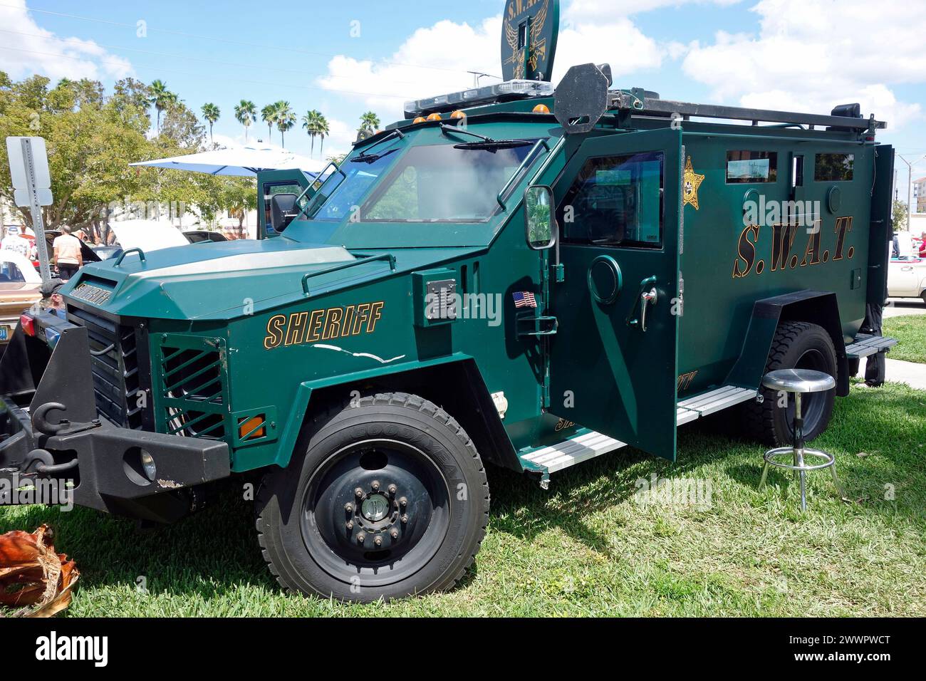 Swat team america hi-res stock photography and images - Alamy