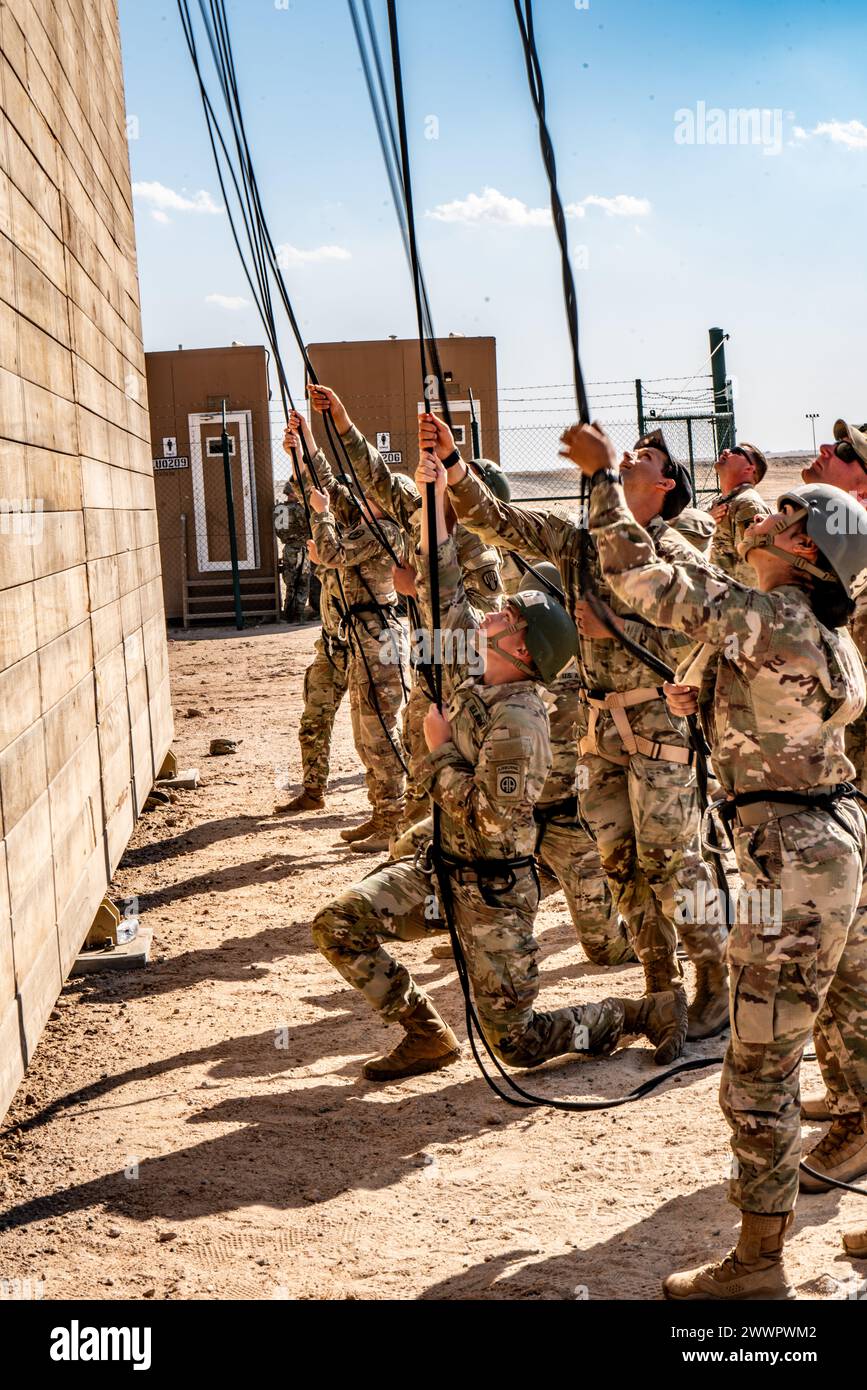 Air Assault candidates rappel off the rappel towers on Camp Buehring ...