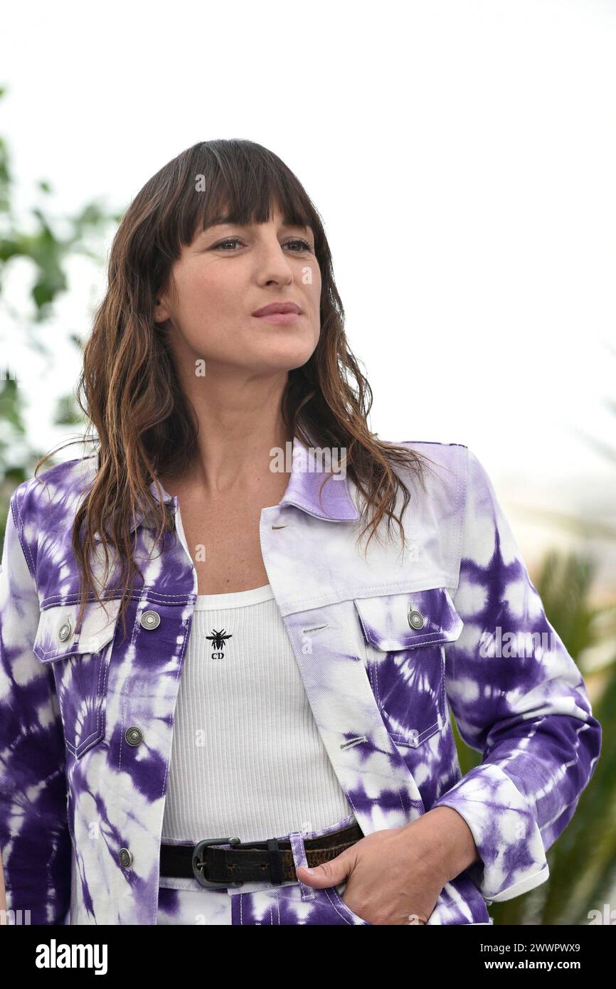 Singer and actress Juliette Armanet posing during the photocall of the ...